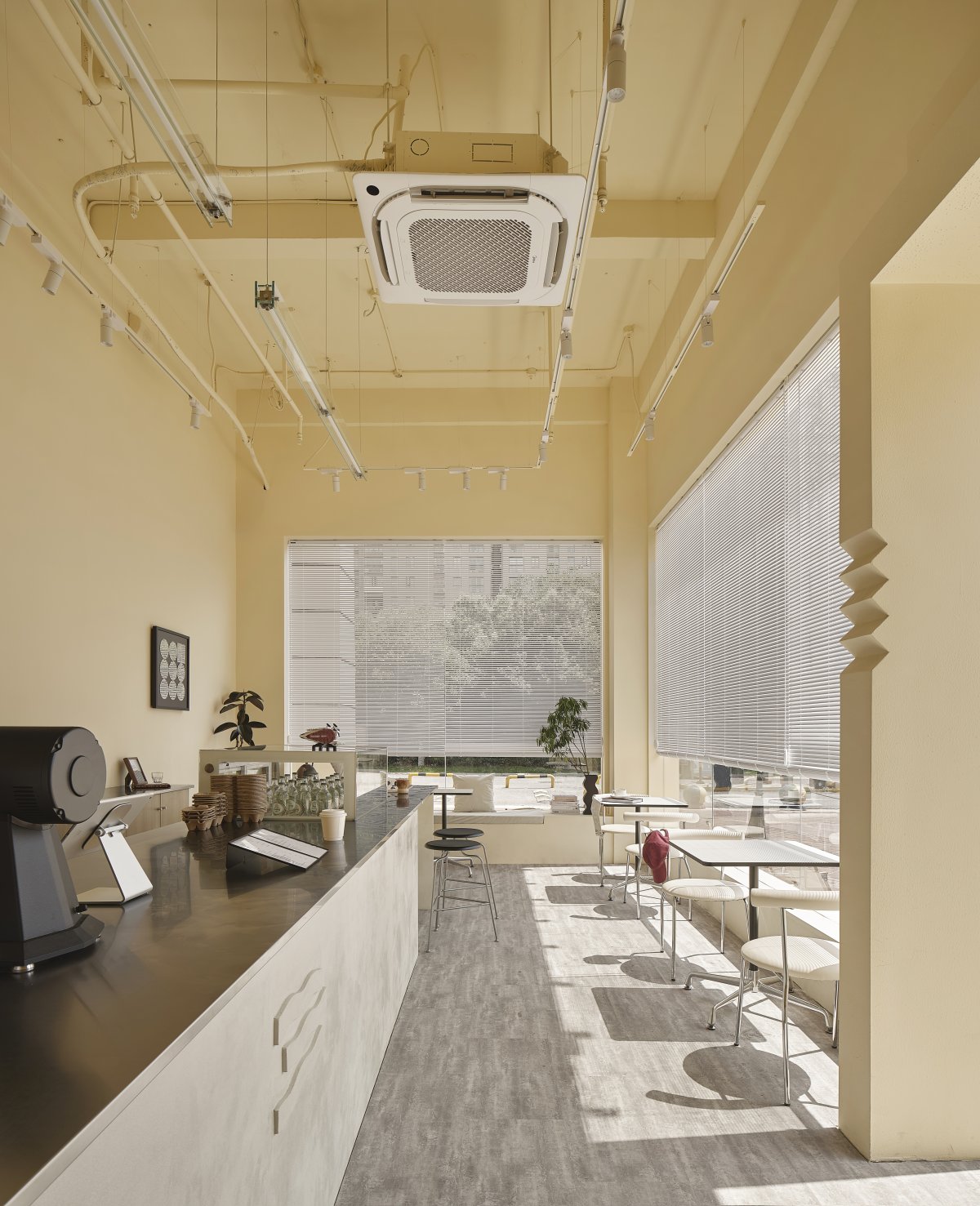 YinjiSpace - Confidant Design x 33 COFFEE