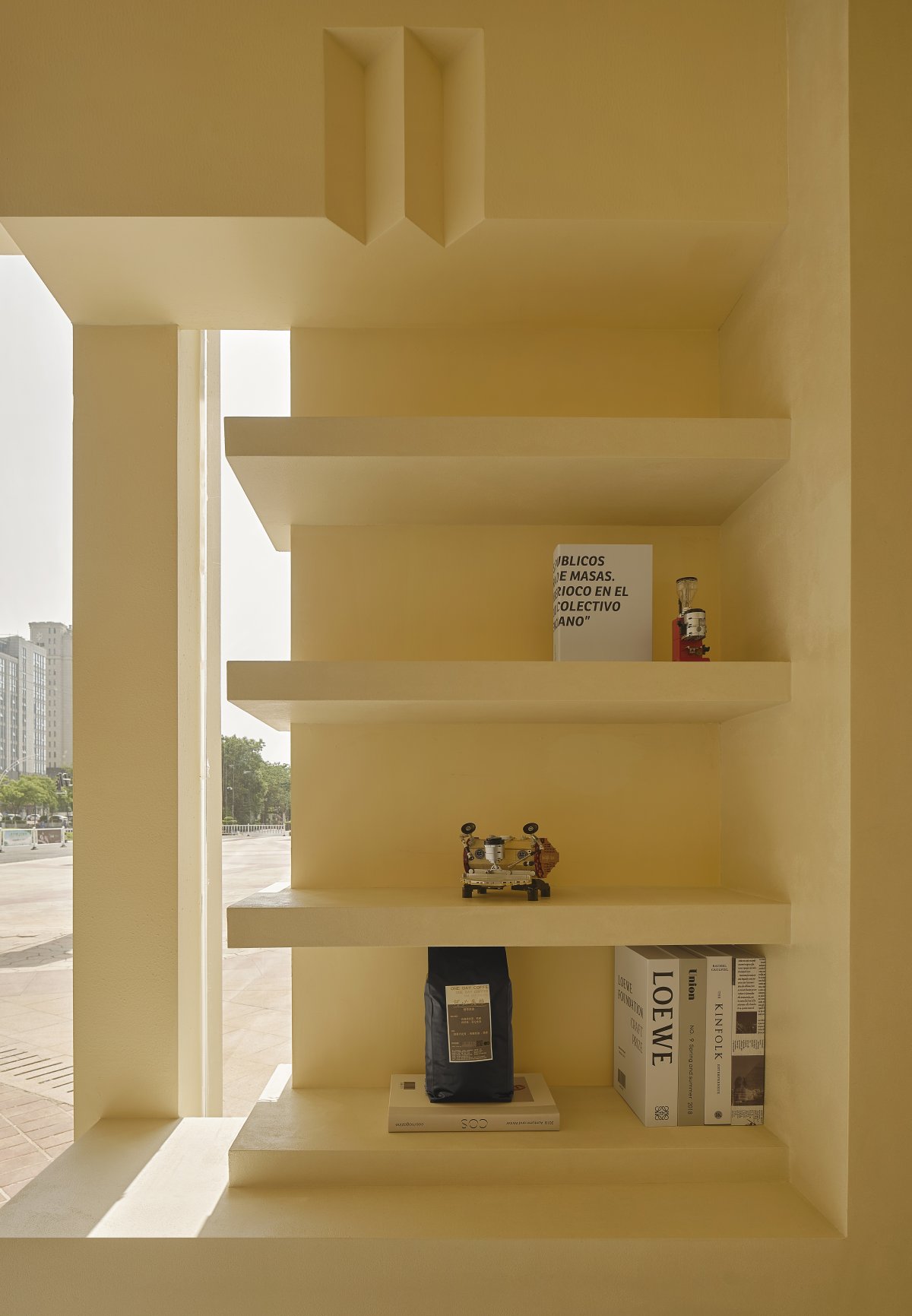 YinjiSpace - Confidant Design x 33 COFFEE