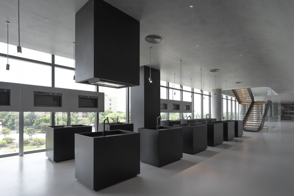 YinjiSpace - E Studio x Higold Interstellar Headquarters