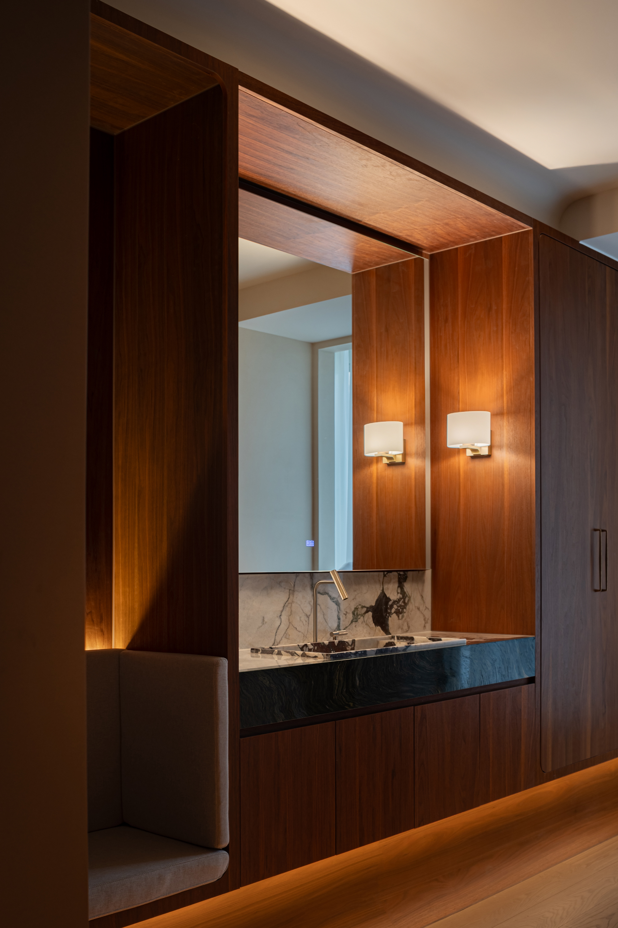 YINJISPACE - GODOT Design x Ruizi Yan SPA