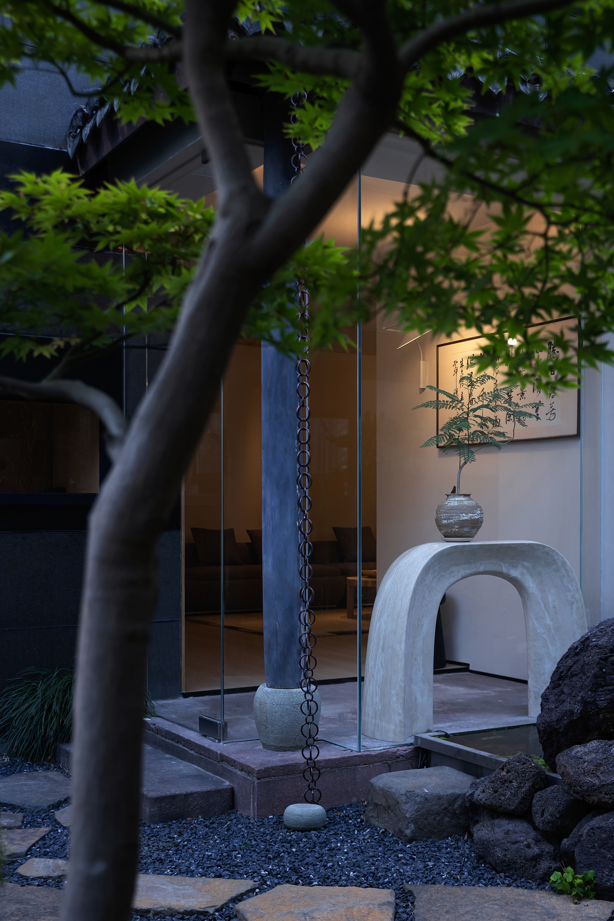 YINJISPACE - Heshi Design x Heshi Design office