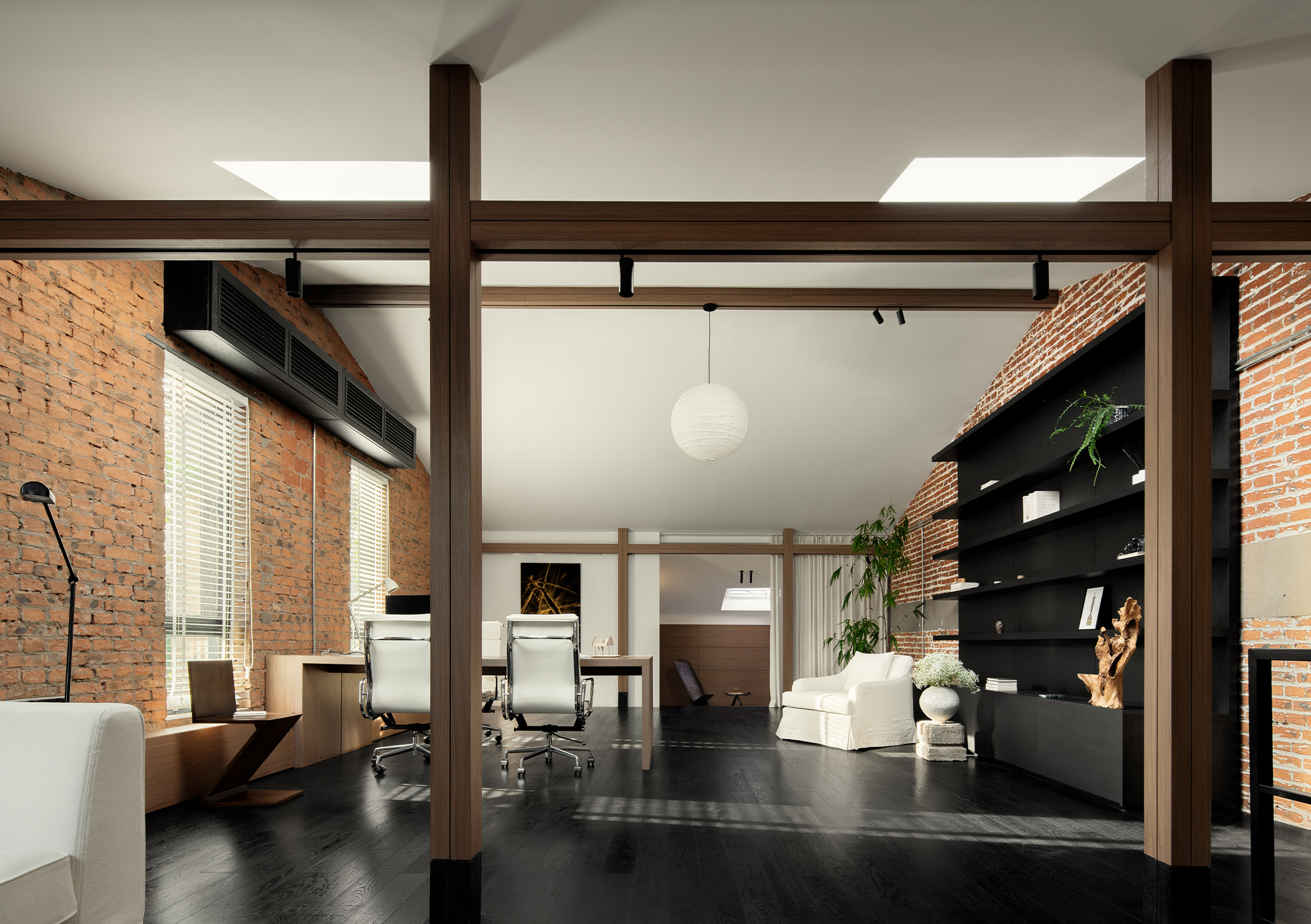 YINJISPACE - Parallel Construction x Parallel Construction Office