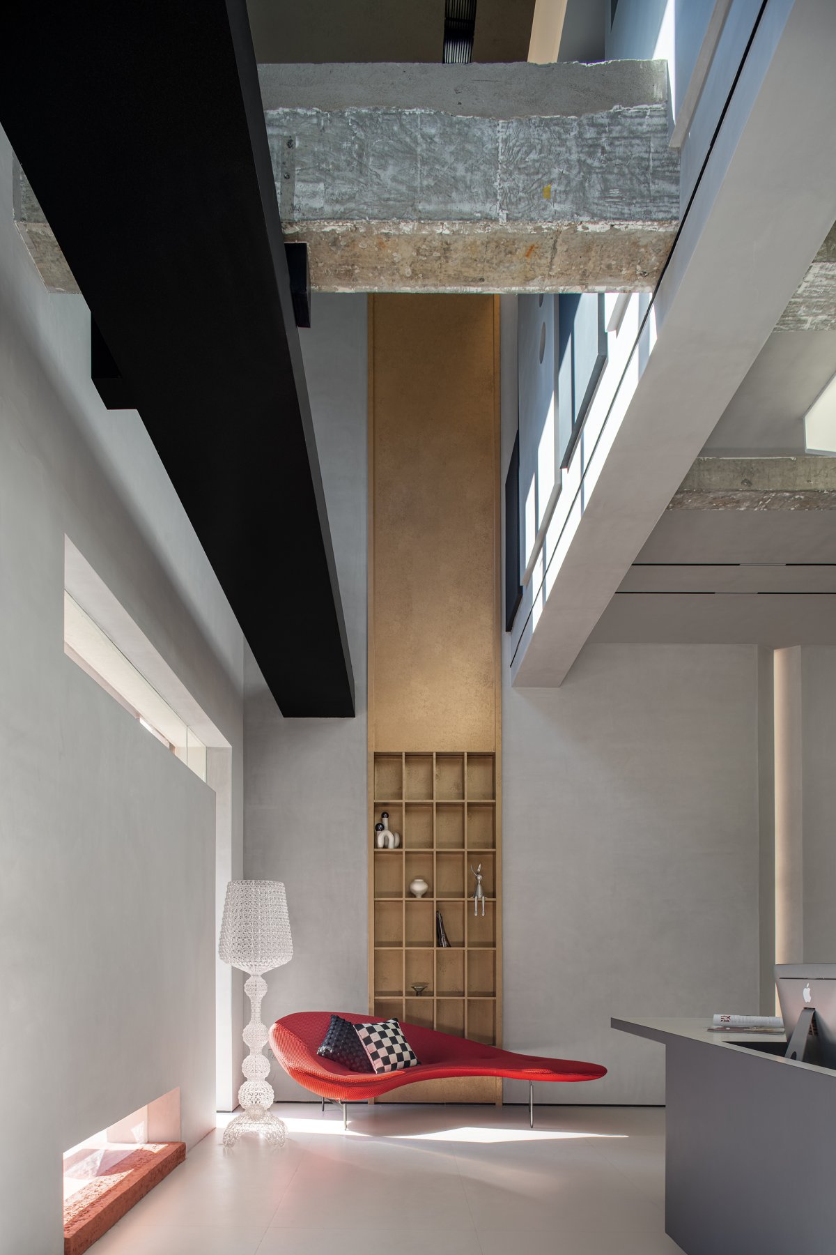 YinjiSpace - Ale x Fema Art Paint Exhibition Hall