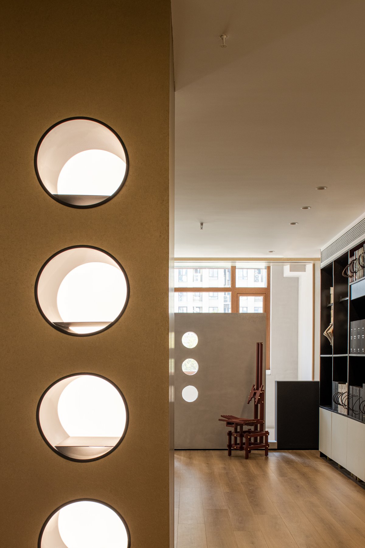 YinjiSpace - Ale x Fema Art Paint Exhibition Hall