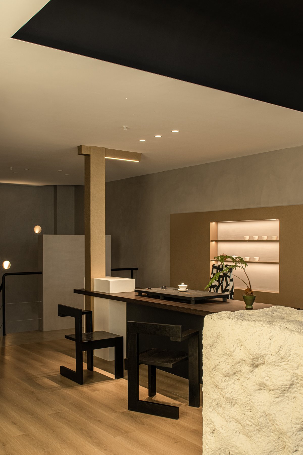 YinjiSpace - Ale x Fema Art Paint Exhibition Hall