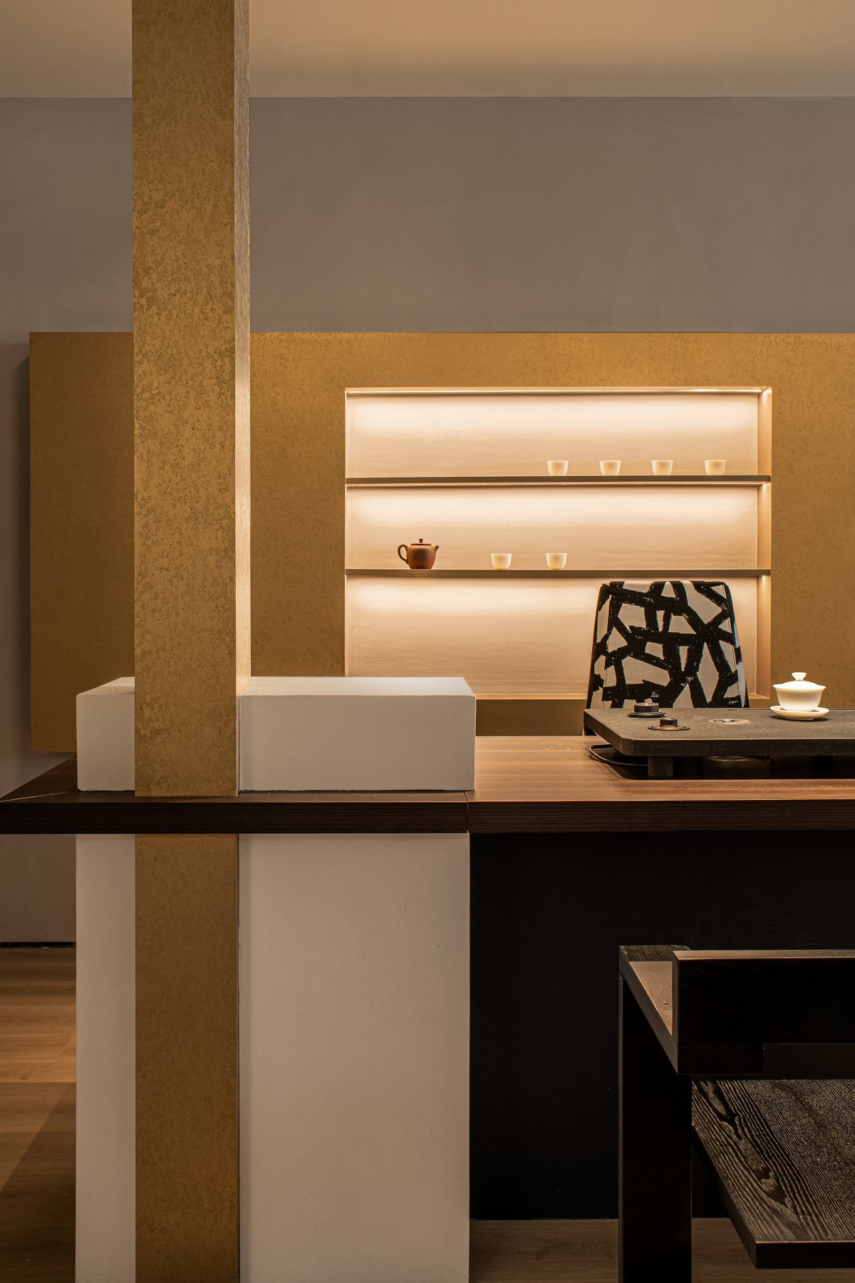 YinjiSpace - Ale x Fema Art Paint Exhibition Hall