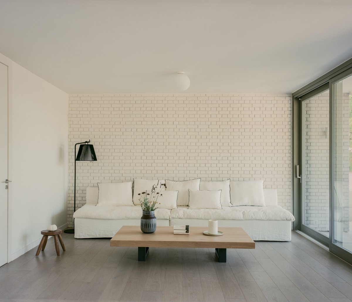 YinjiSpace - Neiheiser Argyros x Grid House