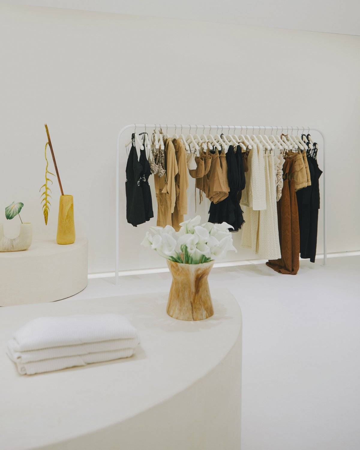 YINJISPACE - Aruliden x Jonathan Simkhai Store