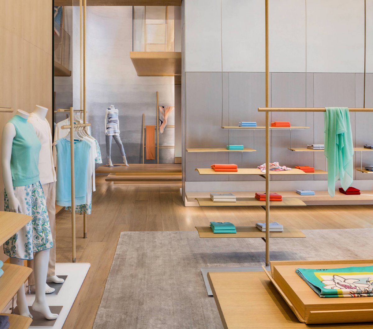 YINJISPACE - Gabellini Sheppard x 1436 Flagship