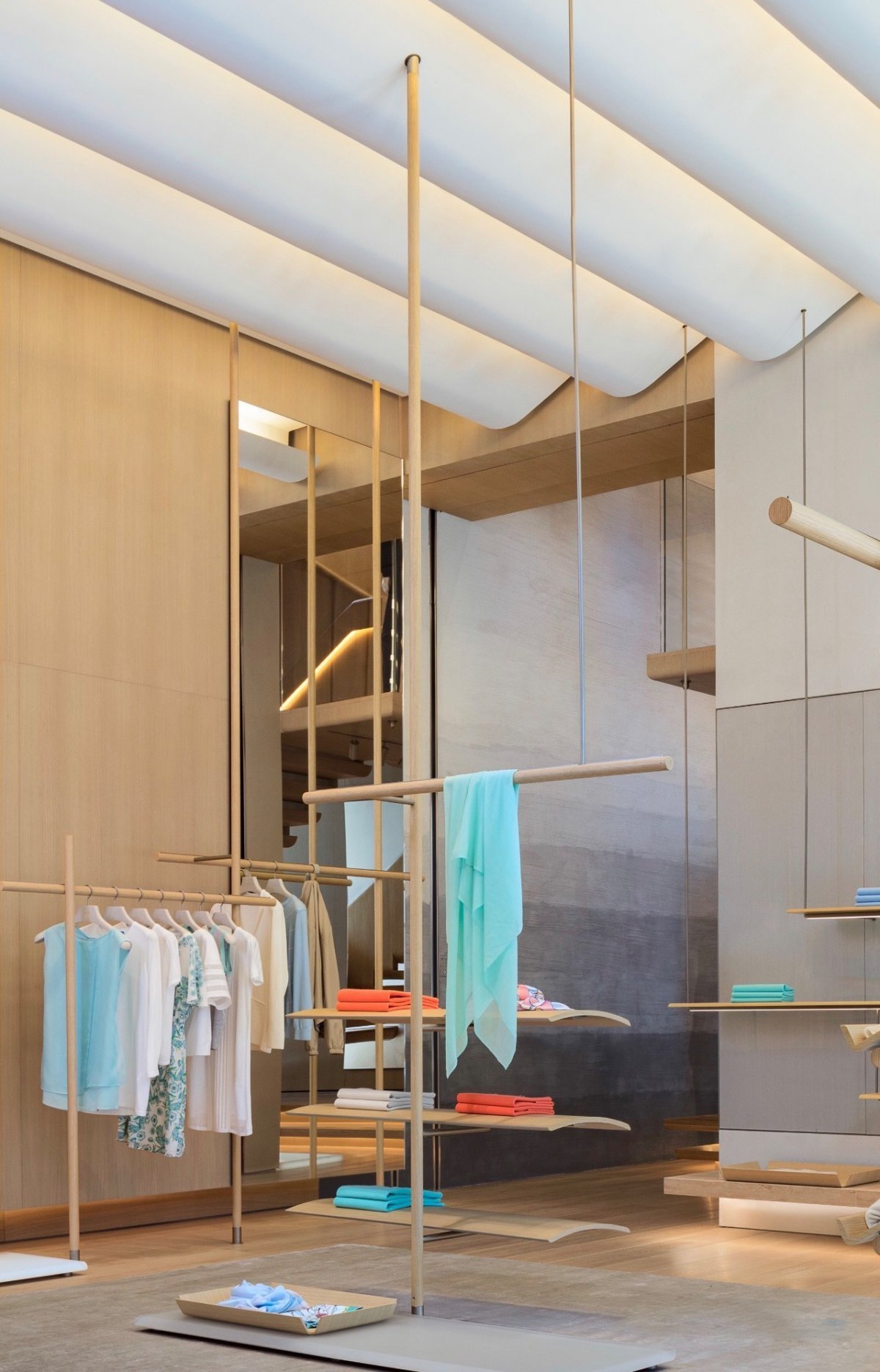 YinjiSpace - Gabellini Sheppard x 1436 Flagship