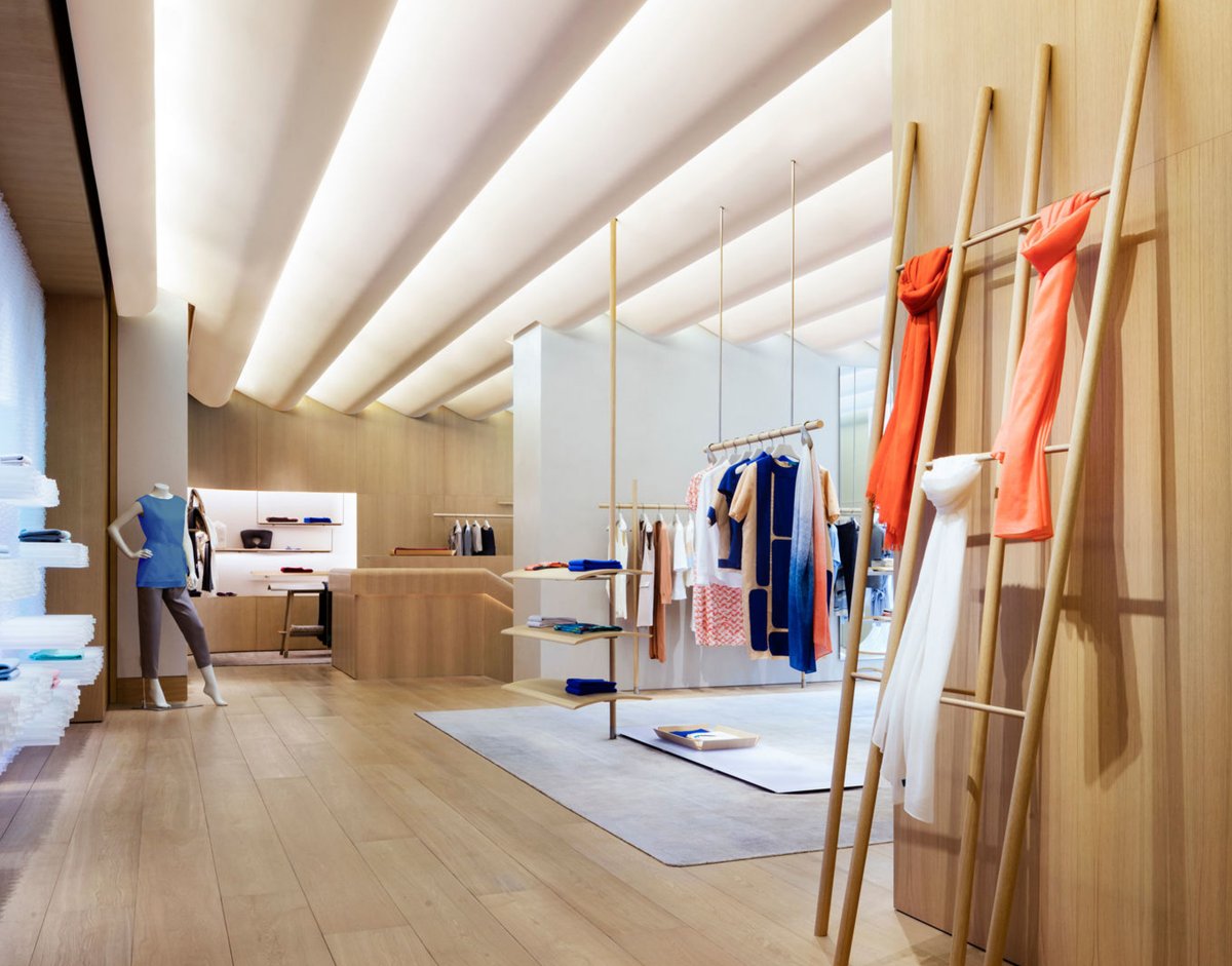 YINJISPACE - Gabellini Sheppard x 1436 Flagship