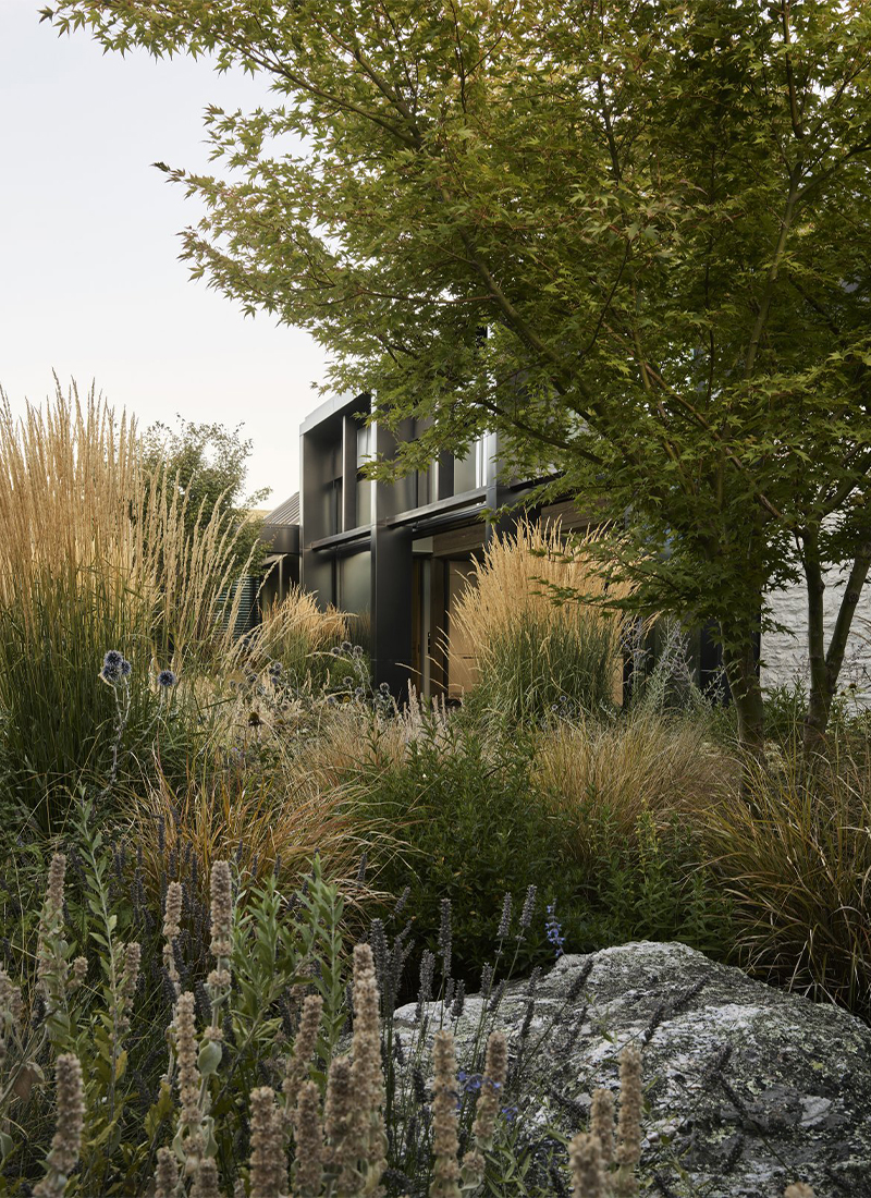 YINJISPACE - Arent&Pyke