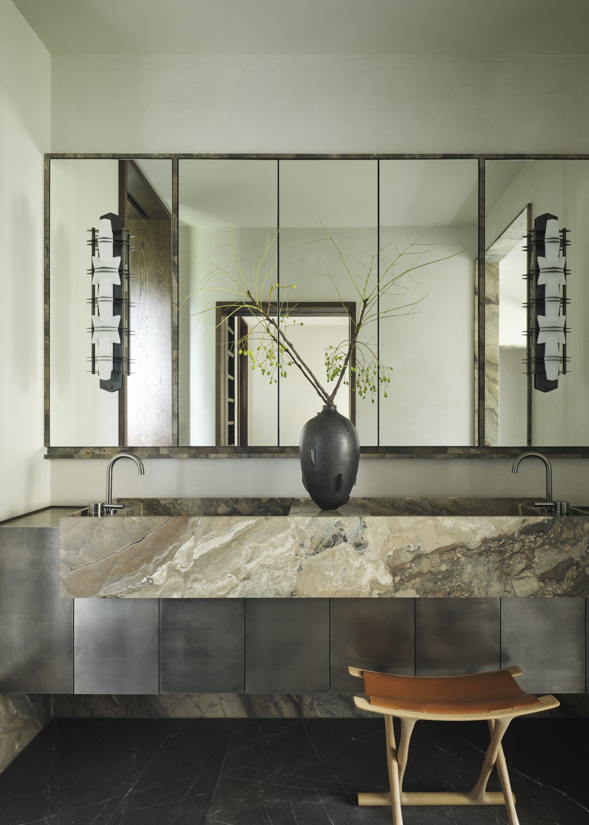 YinjiSpace - Jillian Dinkel x Kilmory Residence