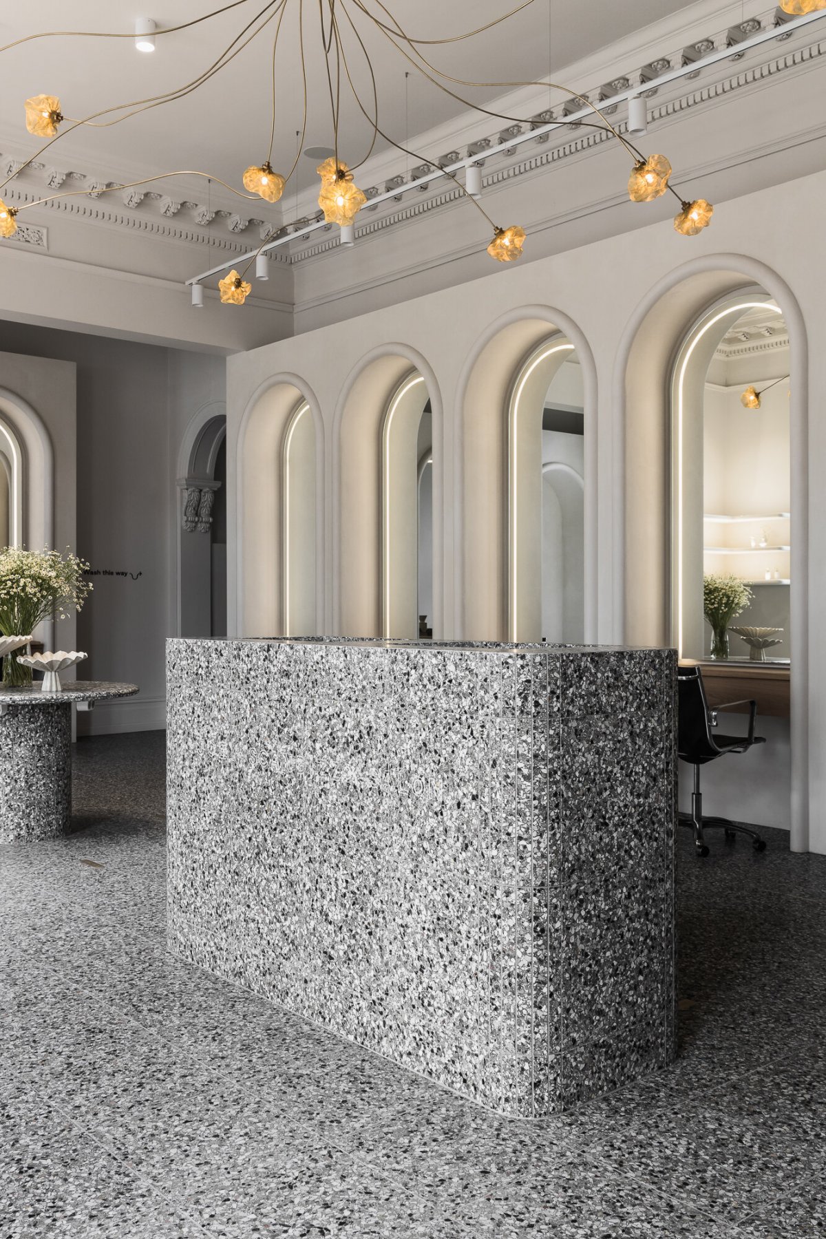 YinjiSpace - Kennon x Scandizzo Salon