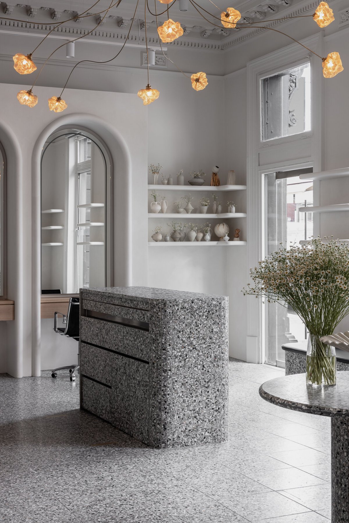 YinjiSpace - Kennon x Scandizzo Salon