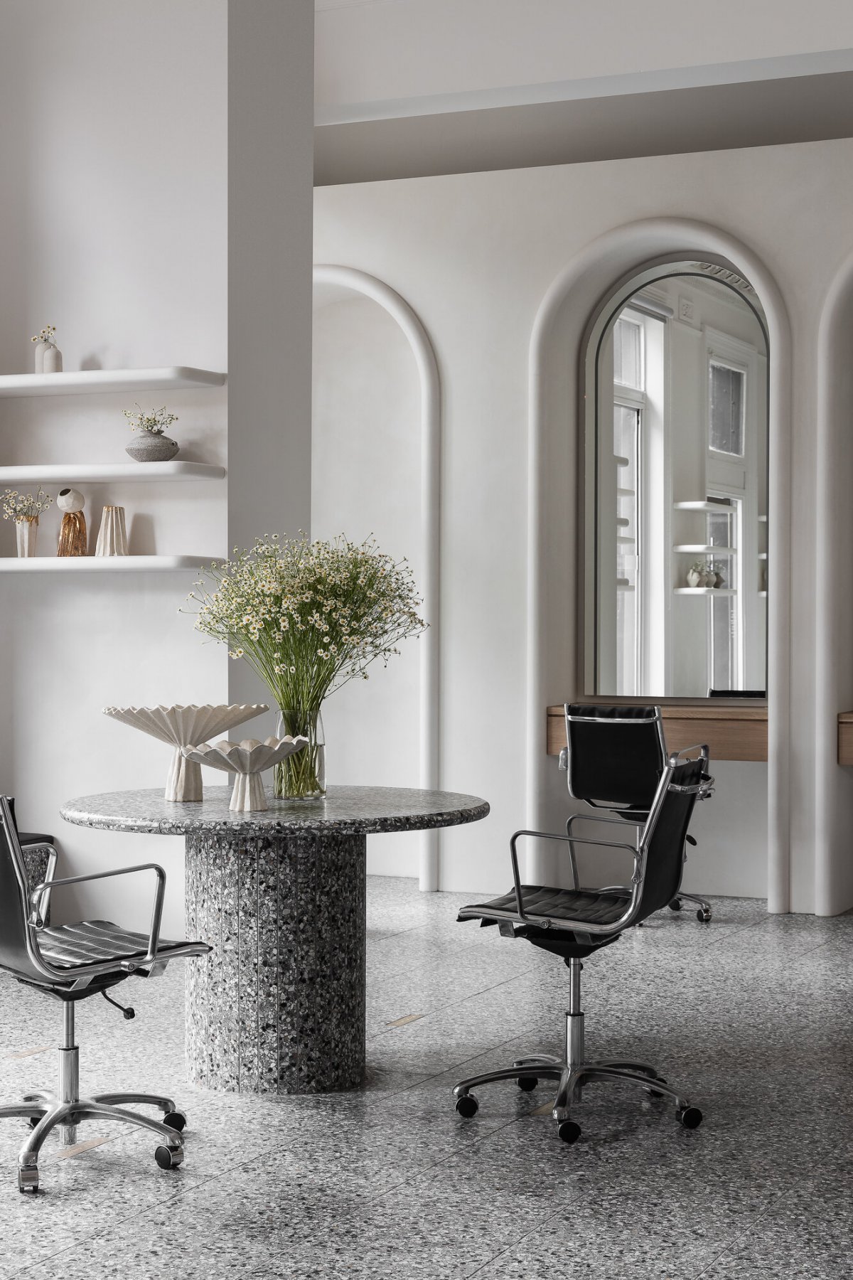 YinjiSpace - Kennon x Scandizzo Salon