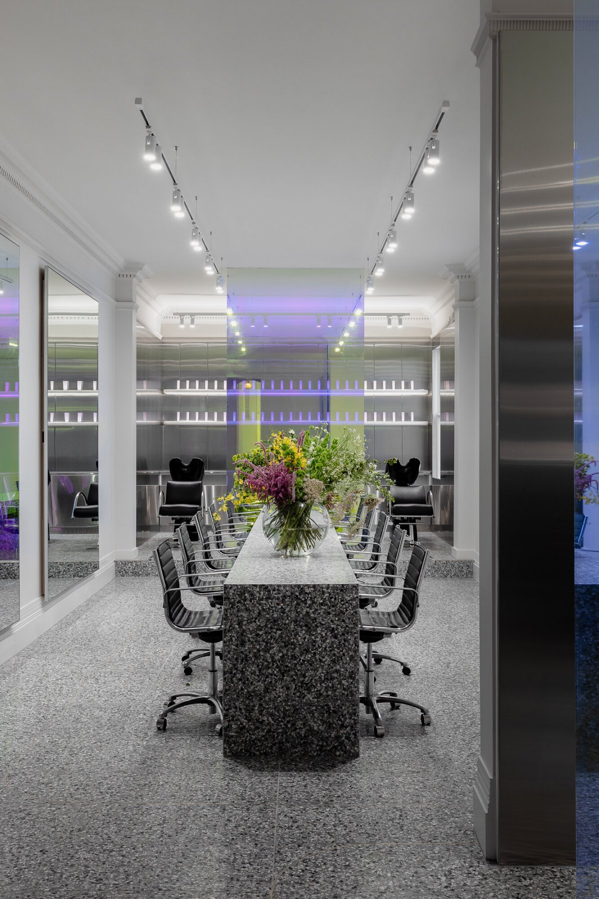 YinjiSpace - Kennon x Scandizzo Salon