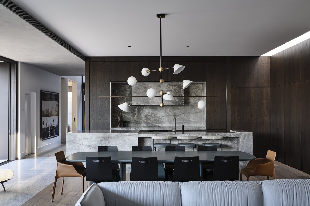 YinjiSpace - Simone Haag x Jennings