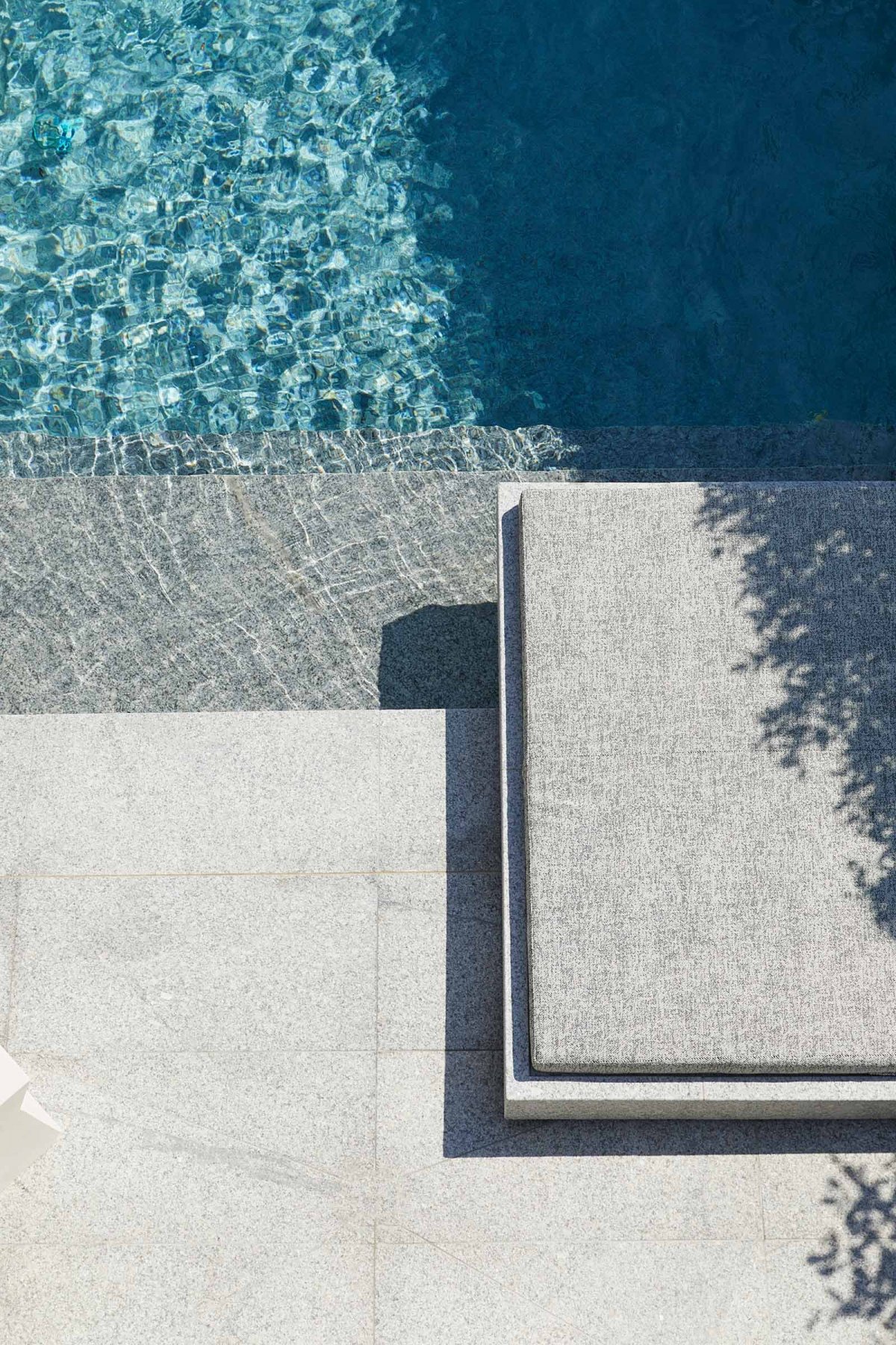 YinjiSpace - Simone Haag x Jennings