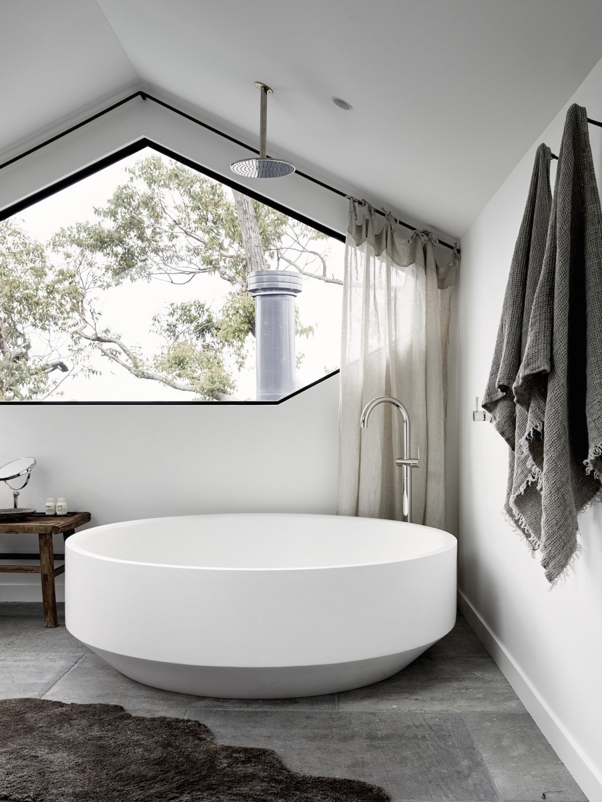 YinjiSpace - Taliah Lowry x The Cabin