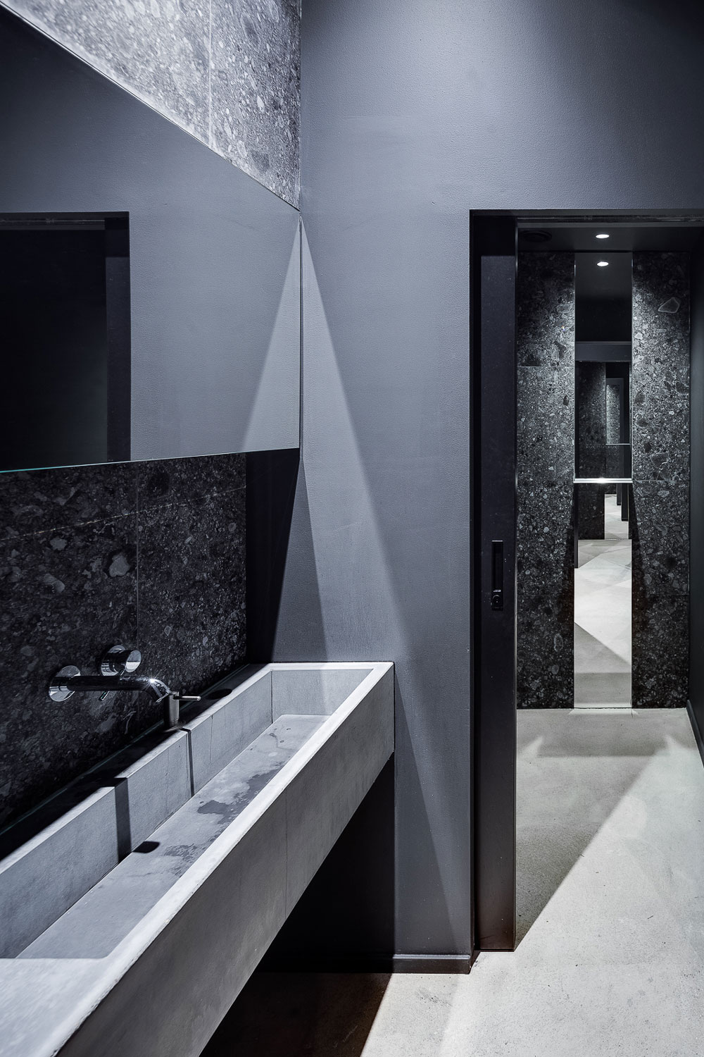 YinjiSpace - WALL Architects x Restaurant in Vilnius