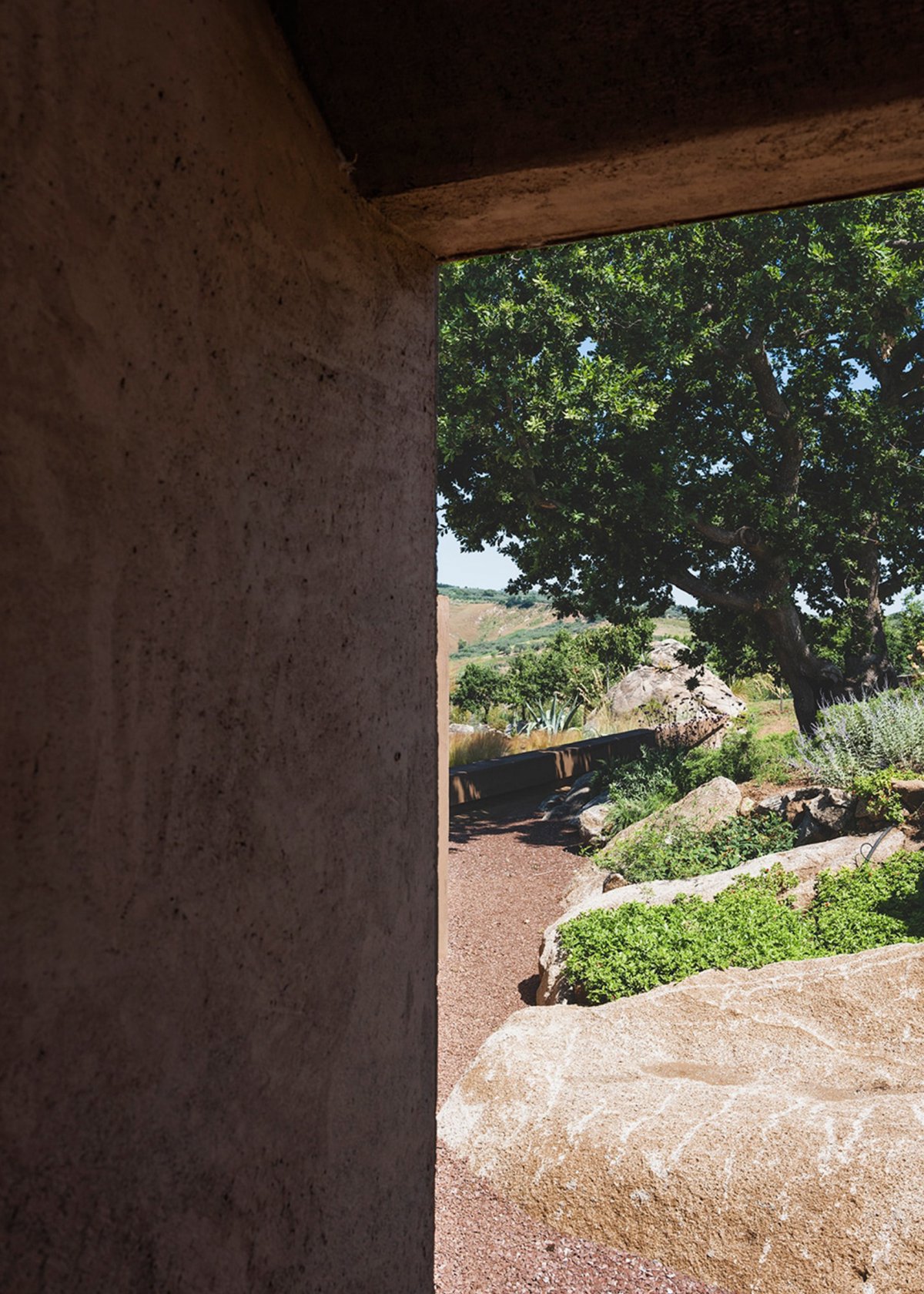 YINJISPACE - MORQ Architecture x Villa RA