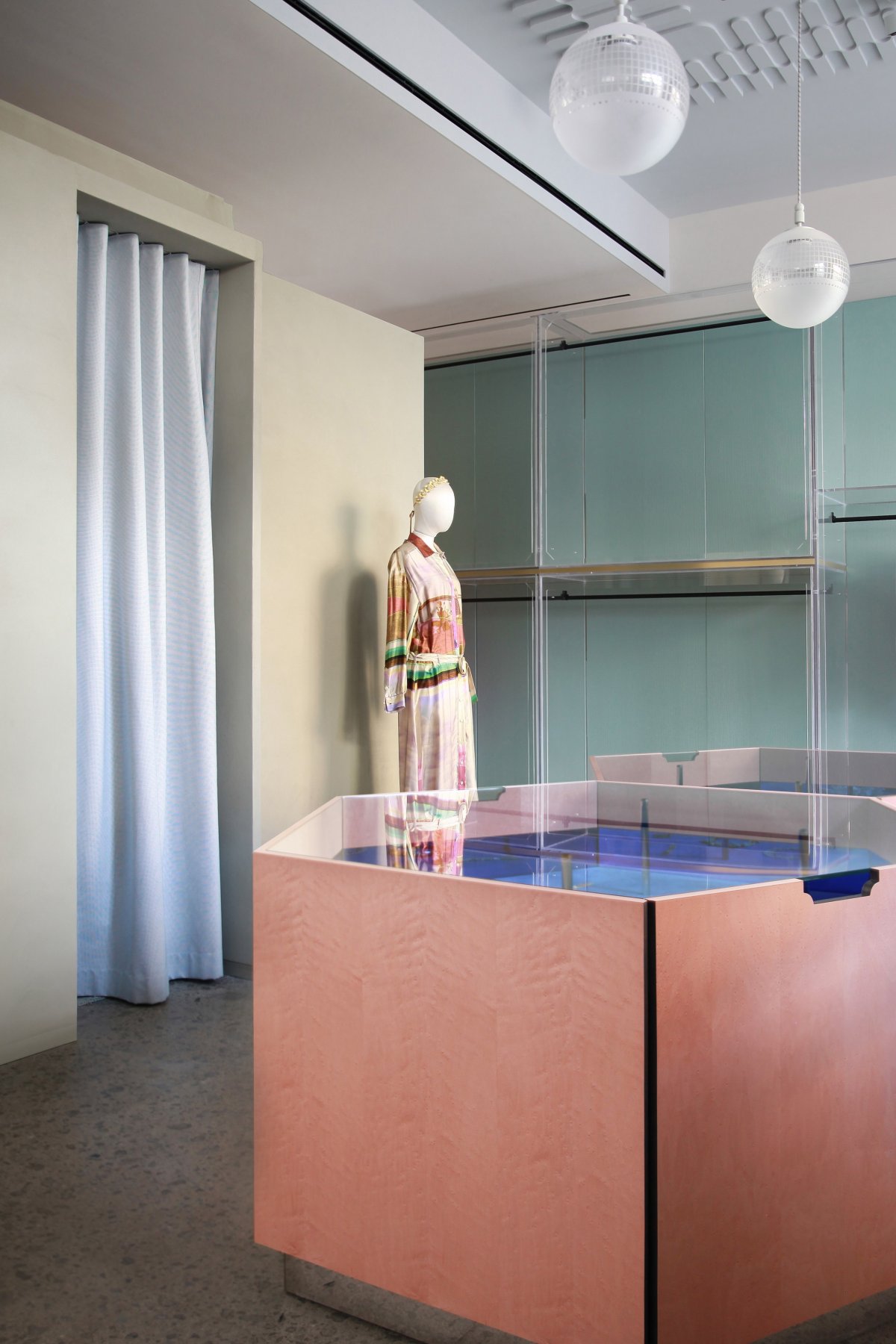 YinjiSpace - Marcante Testa x Imarika Milan Boutique