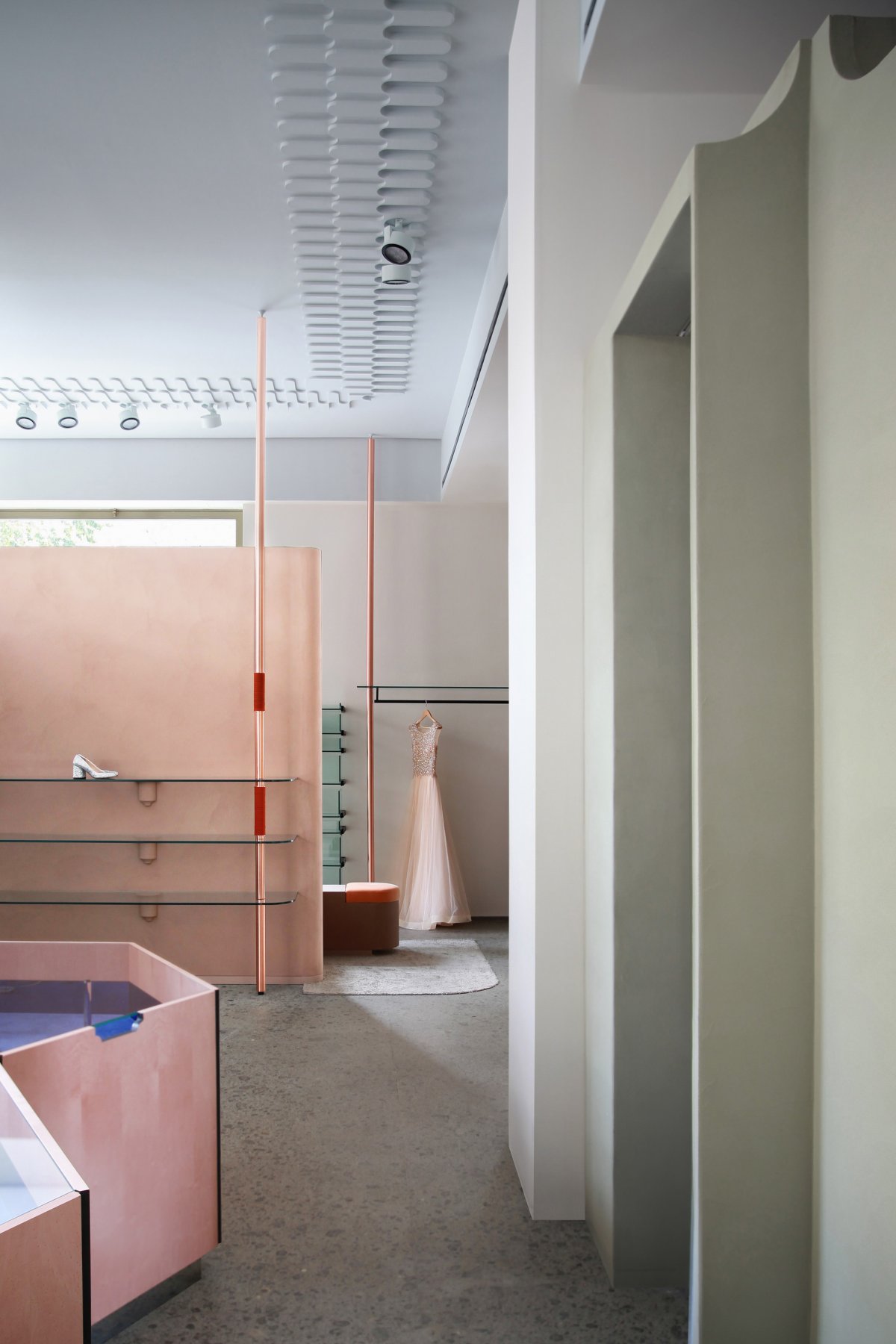 YinjiSpace - Marcante Testa x Imarika Milan Boutique