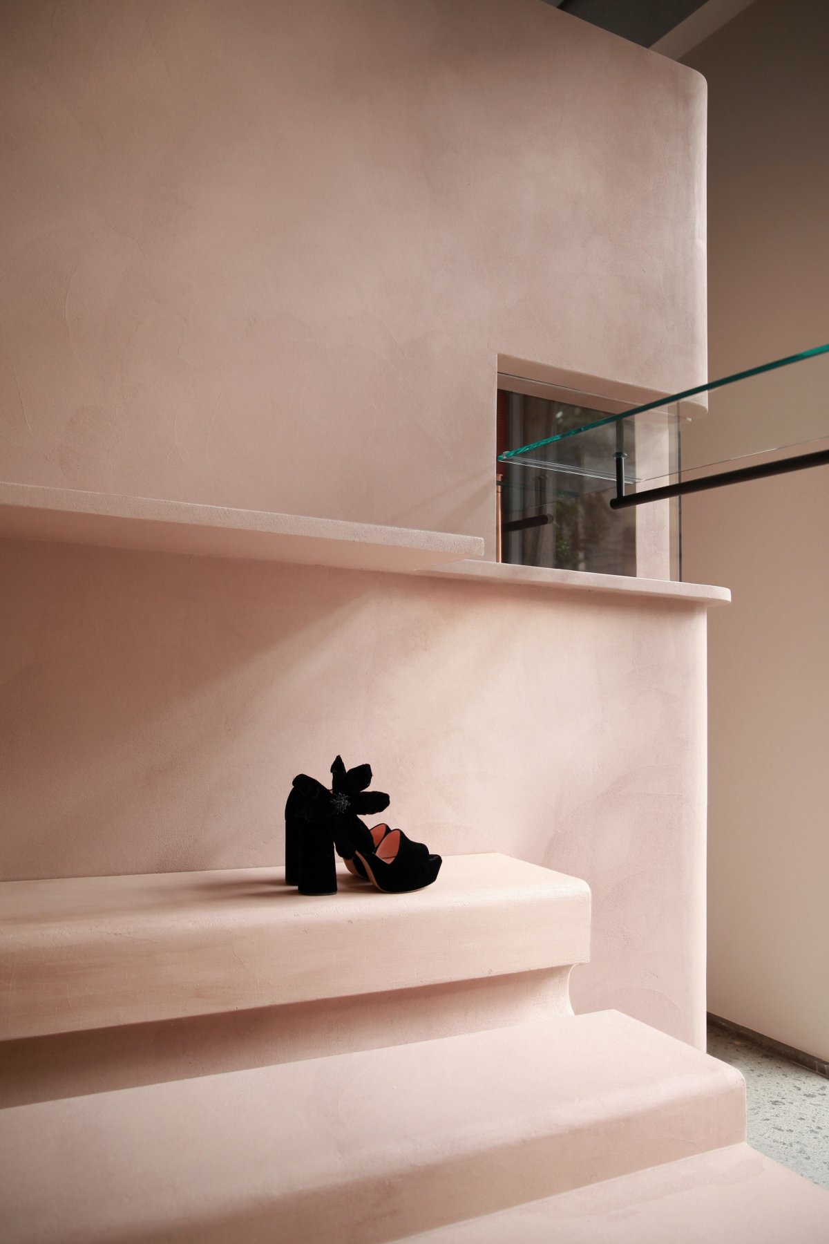 YinjiSpace - Marcante Testa x Imarika Milan Boutique