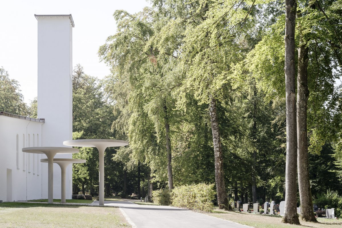 YINJISPACE - Kaestle Ocker x Aussegnungshalle Waldfriedhof