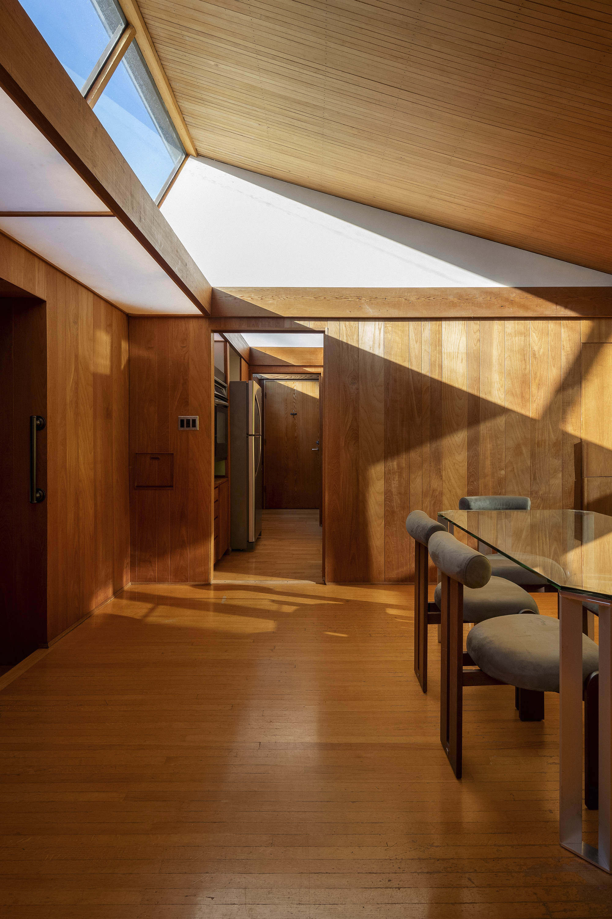 YINJISPACE - Arthur Erickson x The Perry Estate