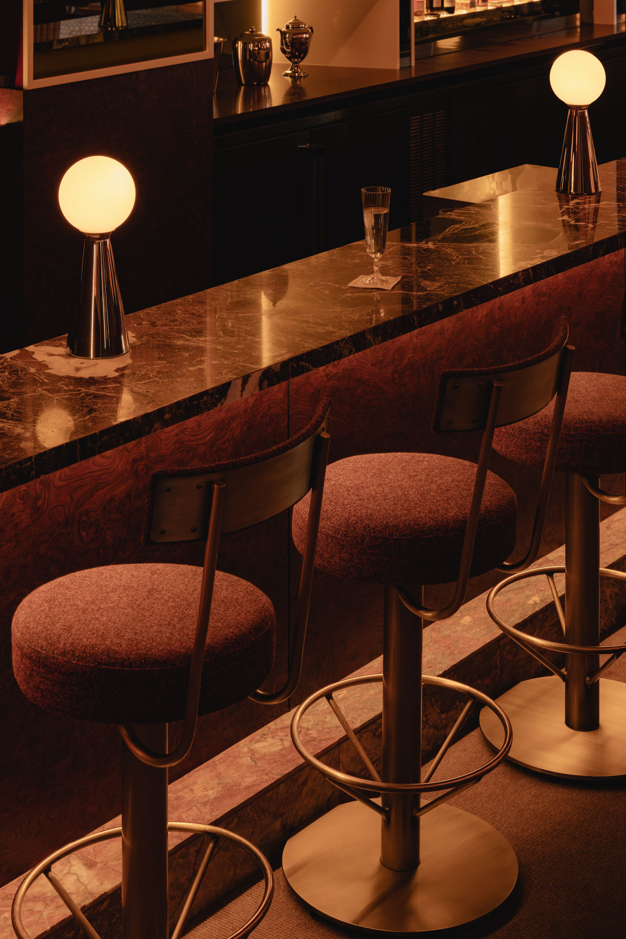 YINJISPACE - Craig Stanghetta x Mimi, Olia & Va!