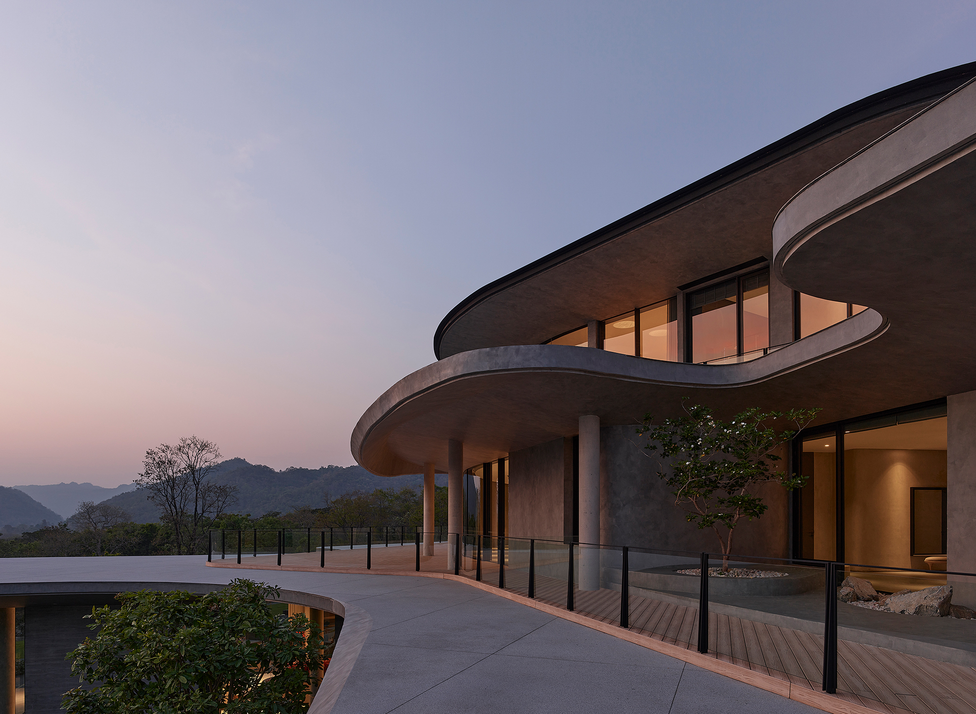 YINJISPACE - Park + Associates x House in Contours