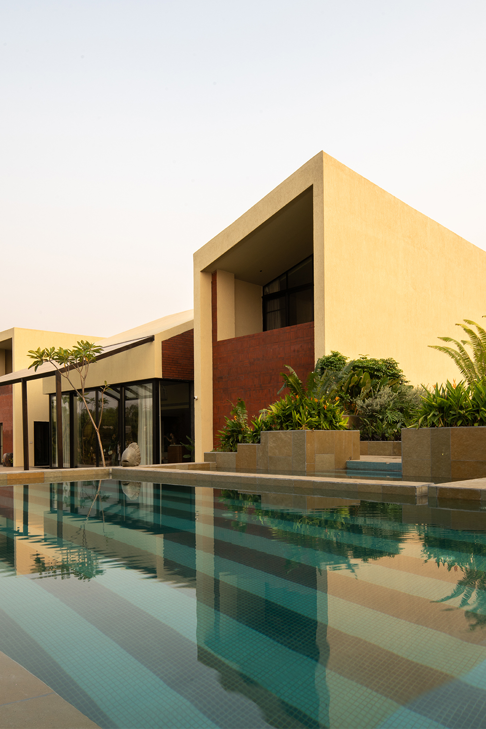 YINJISPACE - MuseLAB x The Three Stooges