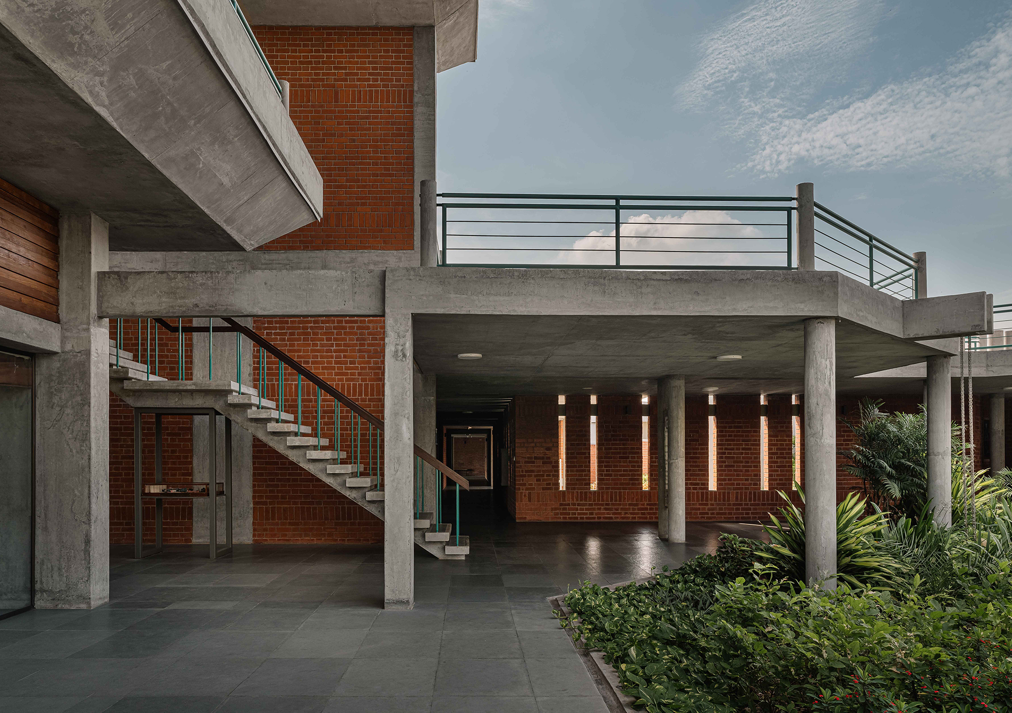 YINJISPACE - Studio Naqshbandi x Sri Aurobindo Integral Life Centre