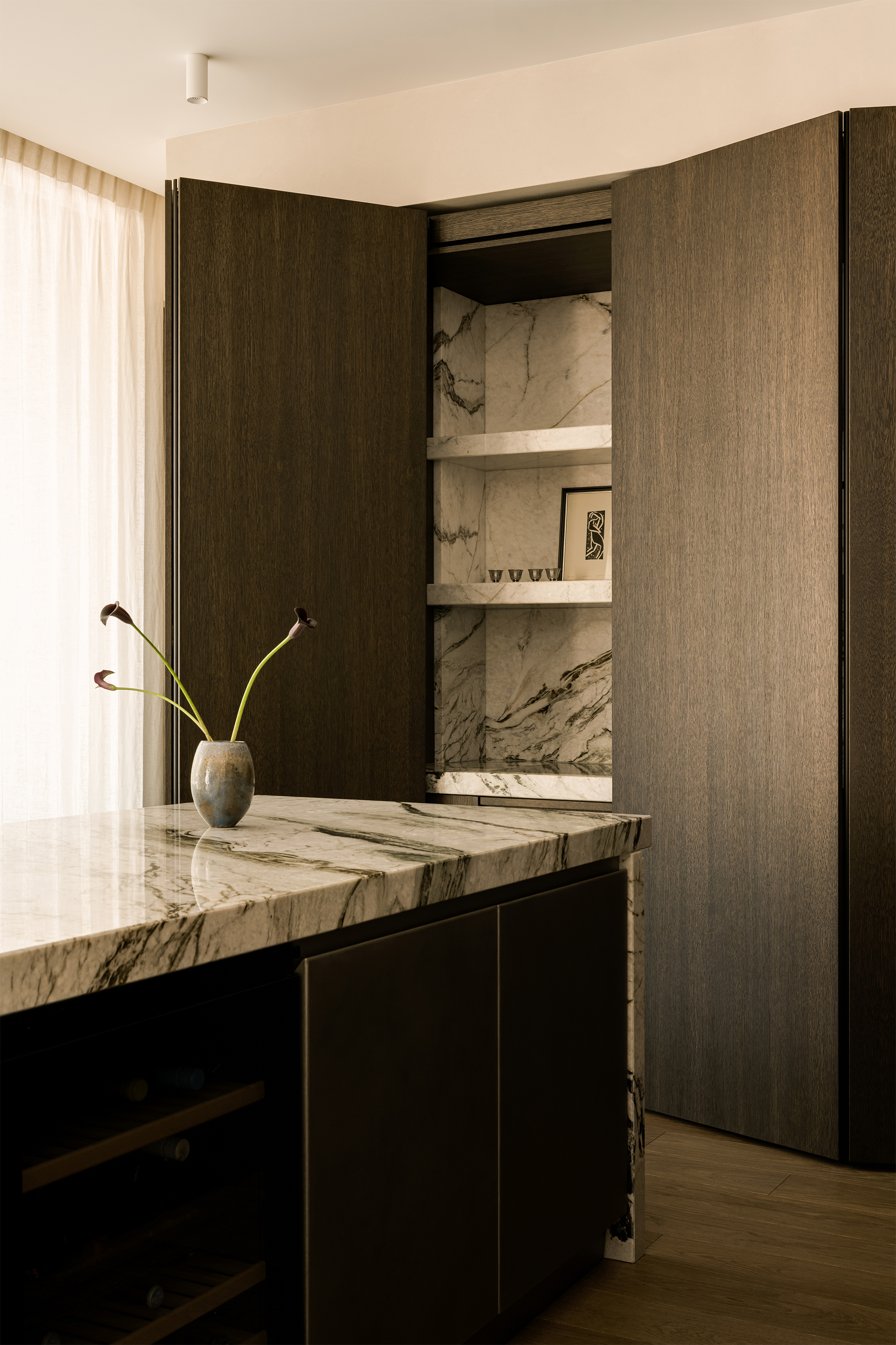 YINJISPACE - Oskar Firek Architects x SAR Apartment