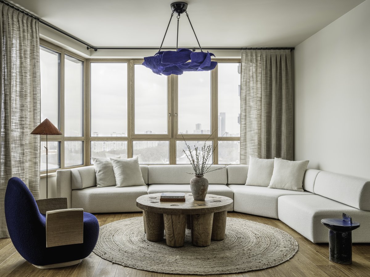 YinjiSpace - Aleksandr Orlov And Elena Semenova x Parents Apartment