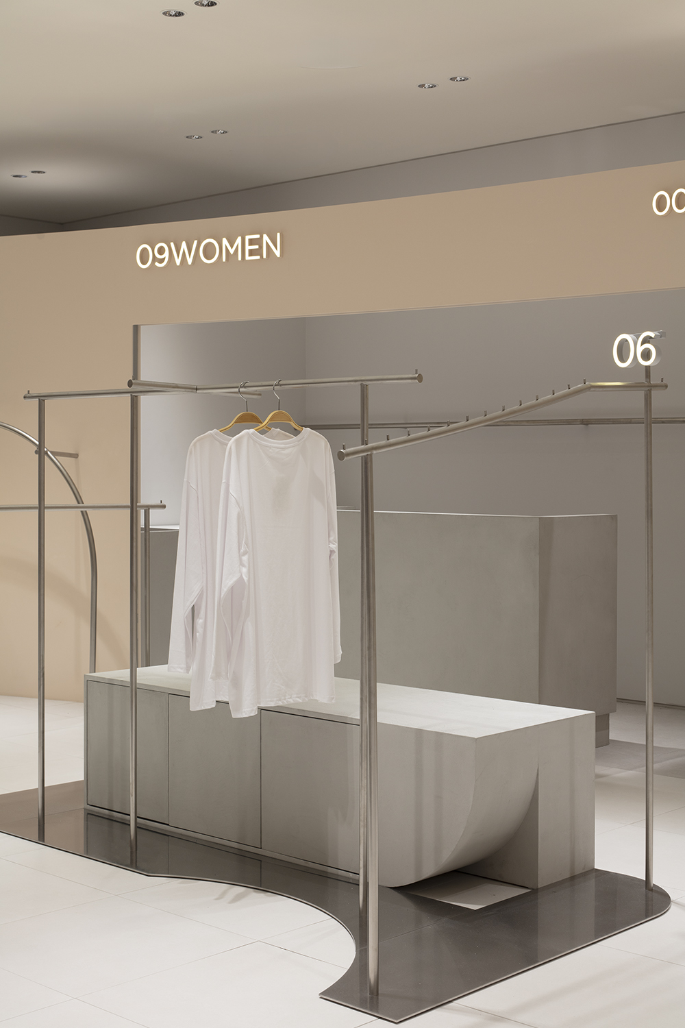 YINJISPACE - SUBTEXT x 09WOMEN Suwon Store