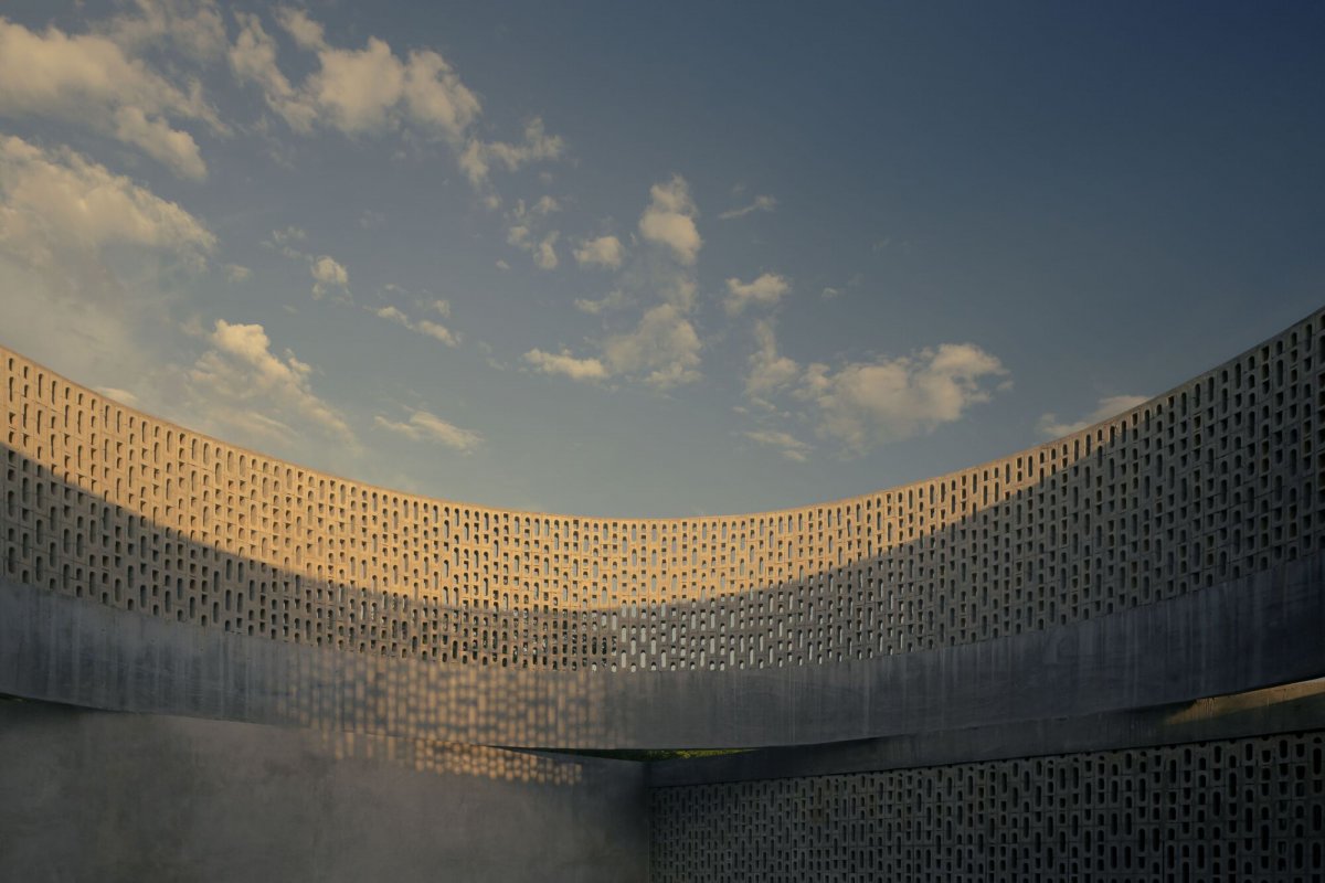 YinjiSpace - Arkham Projects x Woolis House