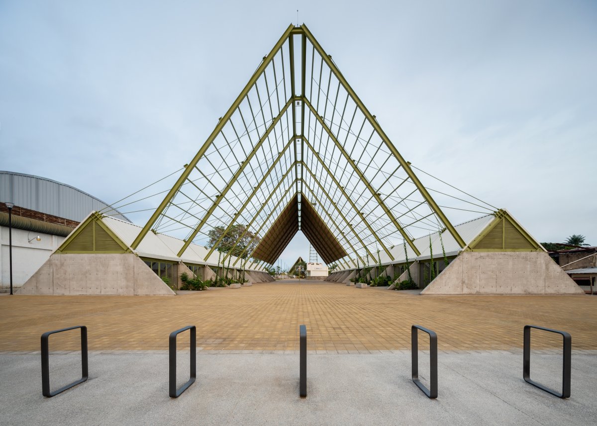 YinjiSpace - Colectivo C733 x Tapachula Station