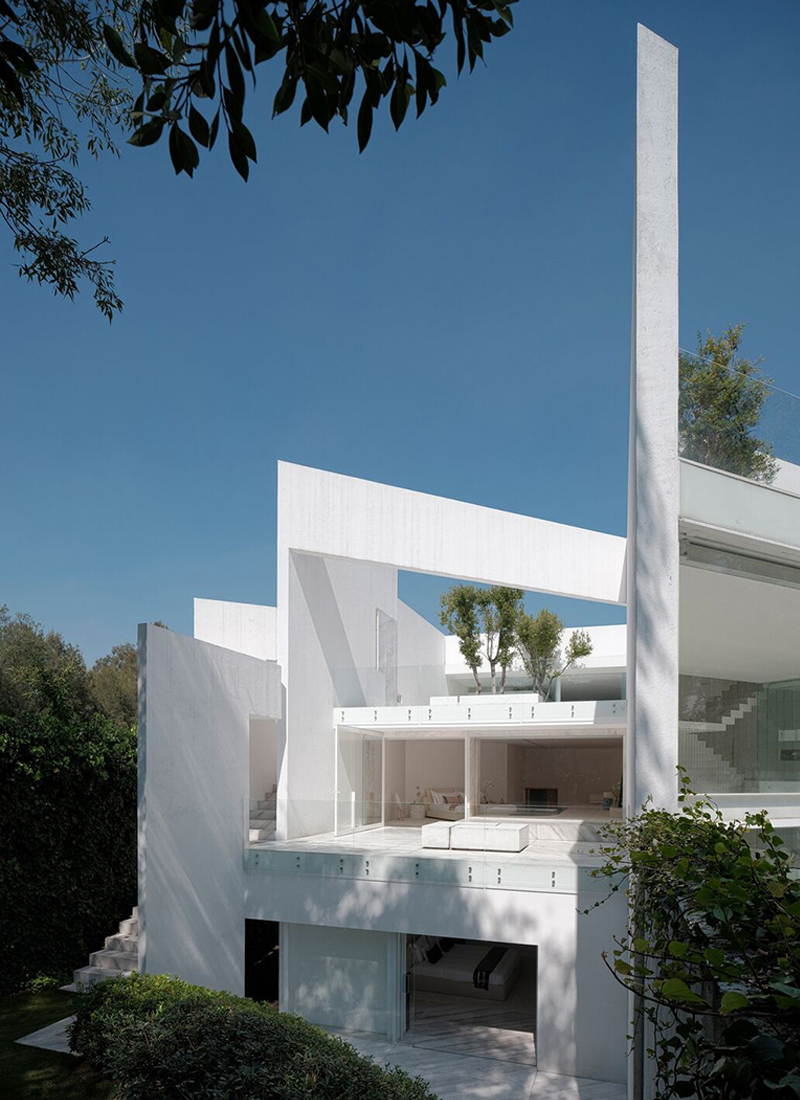 YINJISPACE - Miguel Ángel Aragonés