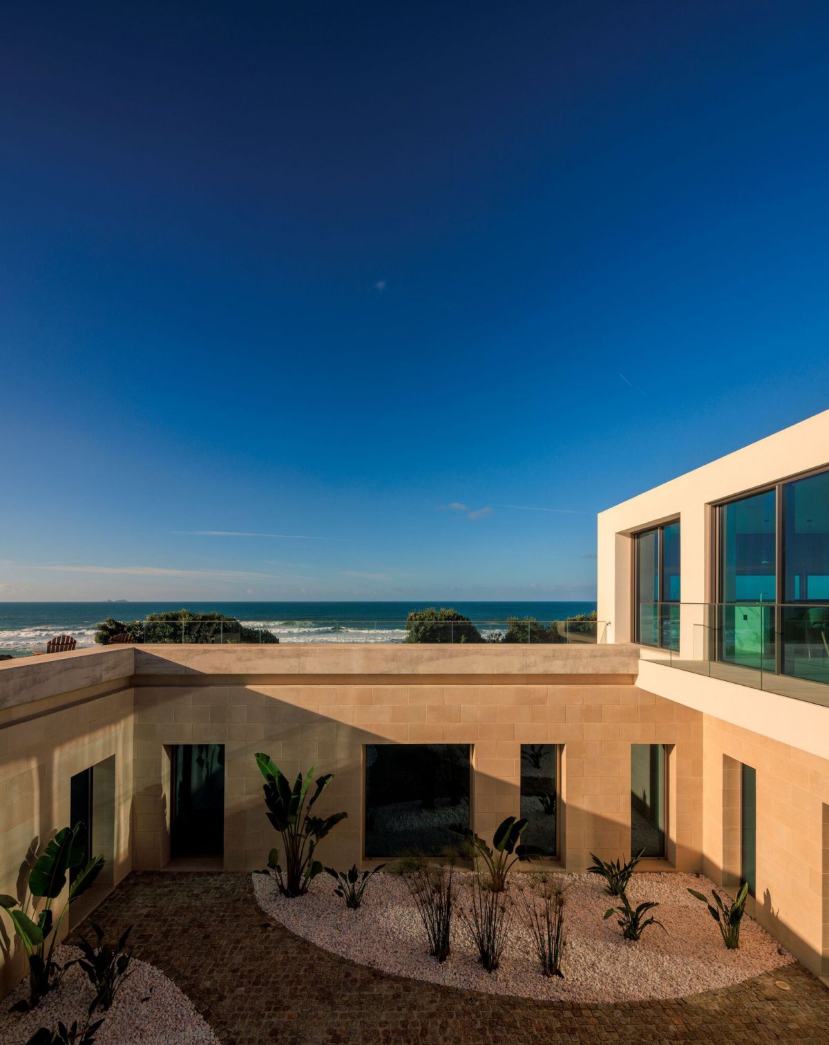 YinjiSpace - Ida Arquitectos x Falesia D'El Rey House