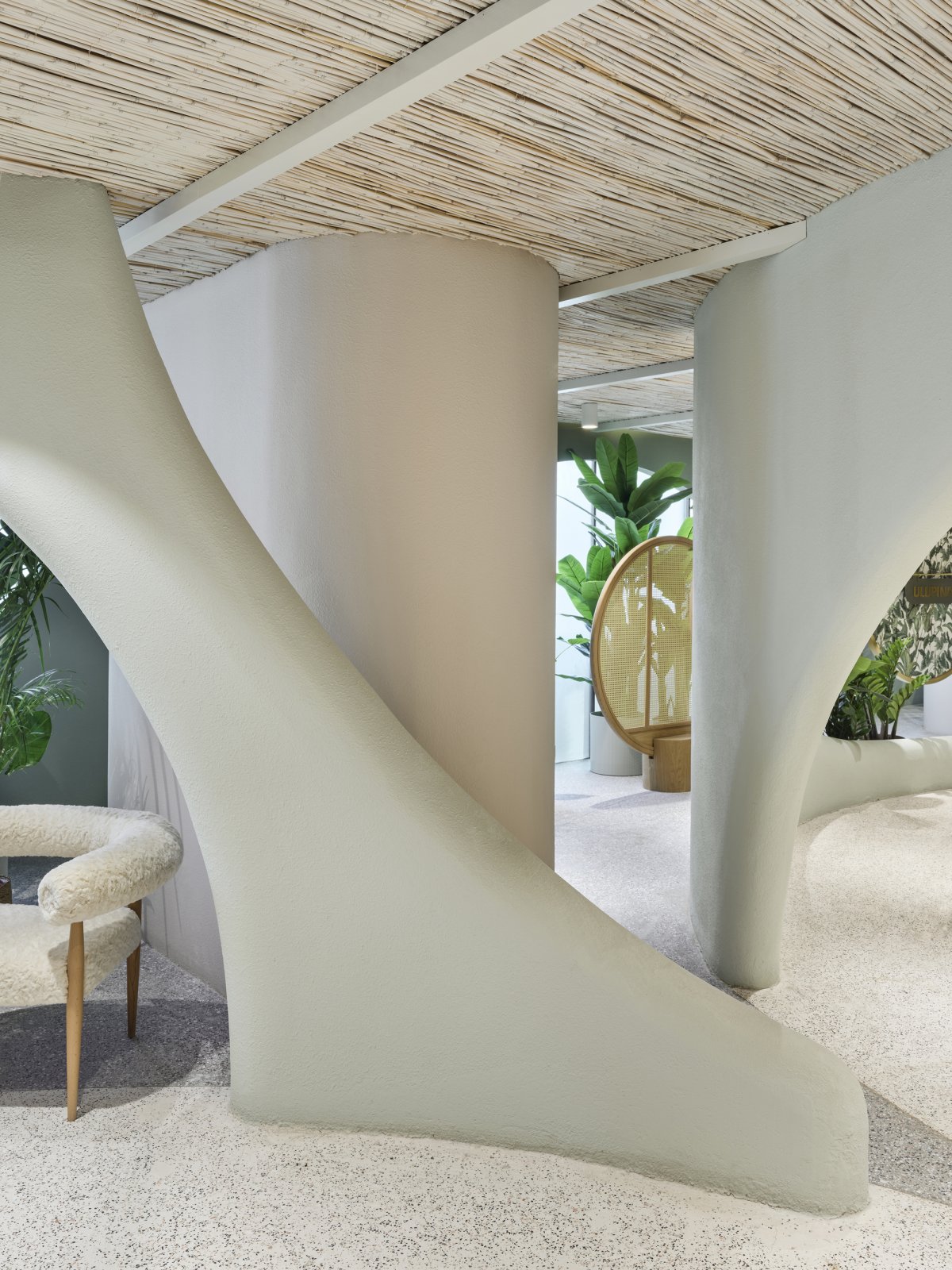 YINJISPACE - Zemberek Design x Ulupinar Showroom