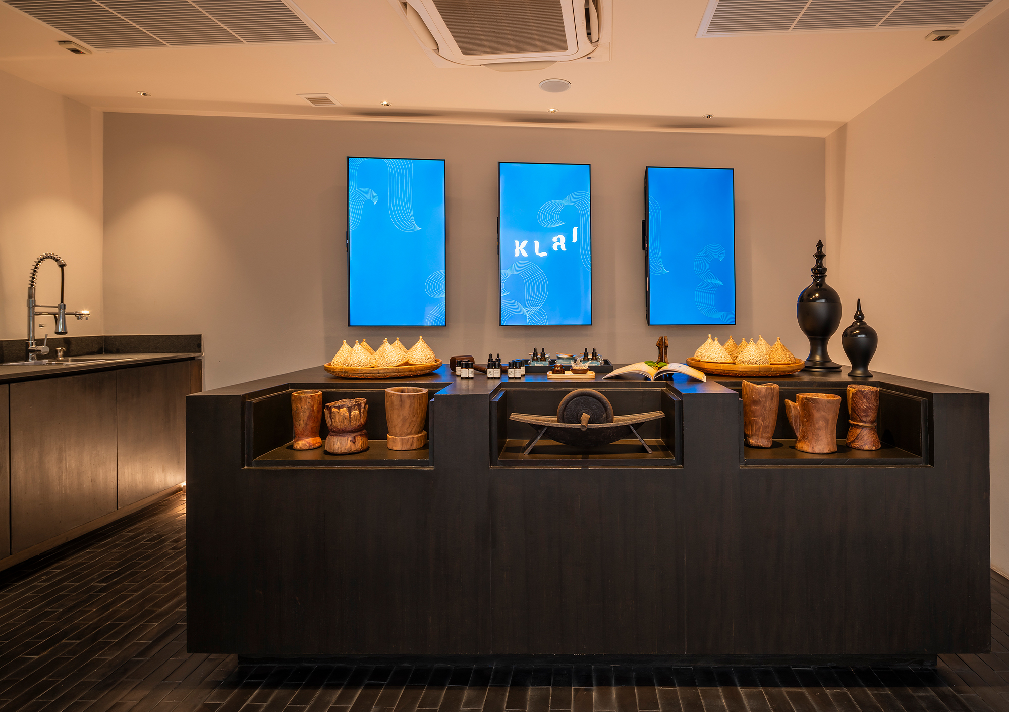 YINJISPACE - Sixseven Studio x Klai