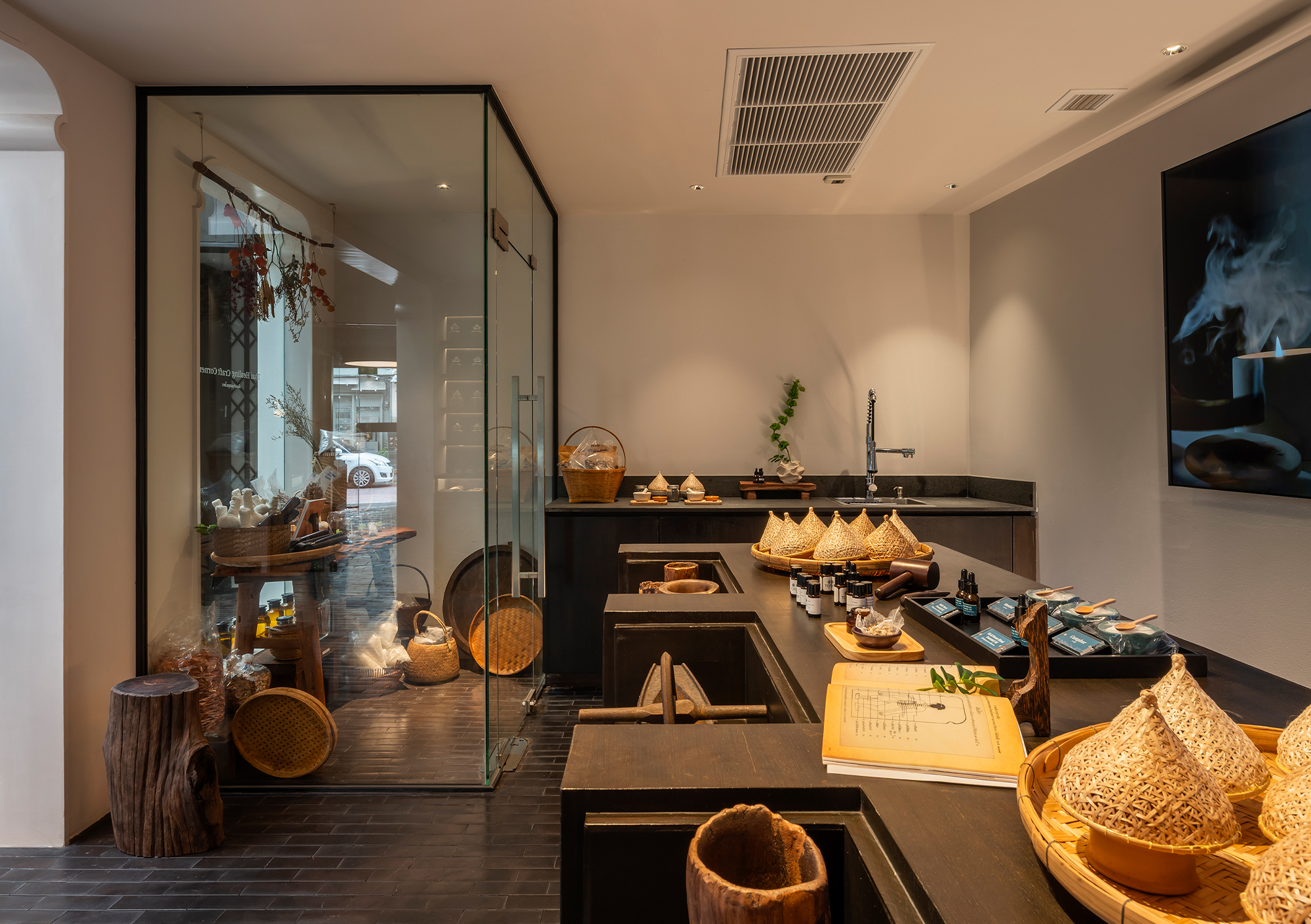 YINJISPACE - Sixseven Studio x Klai