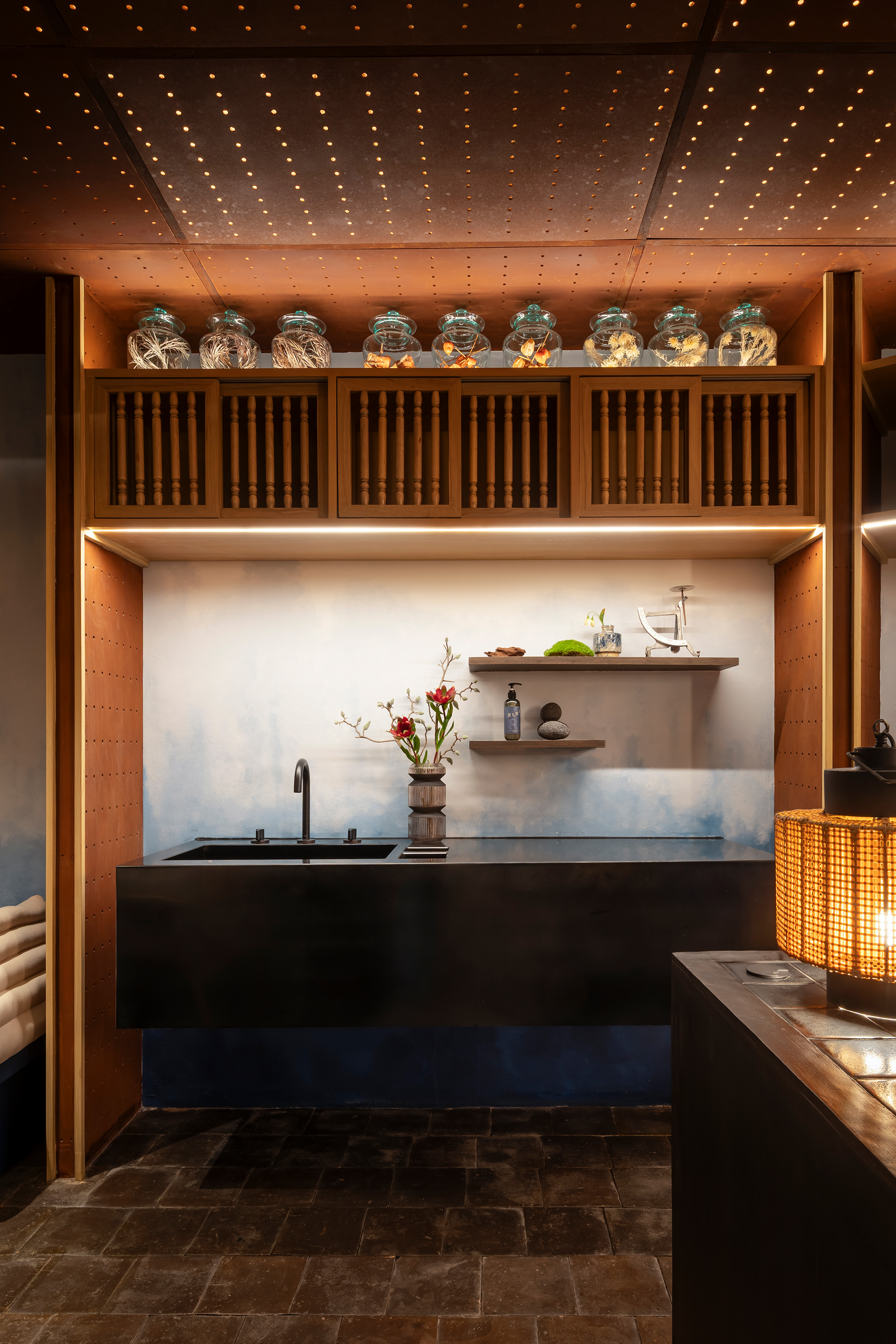 YINJISPACE - Sixseven Studio x Klai