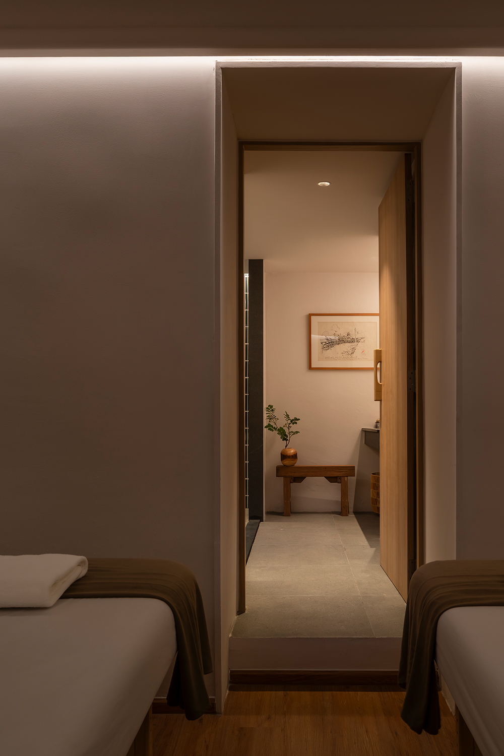 YINJISPACE - Sixseven Studio x Klai